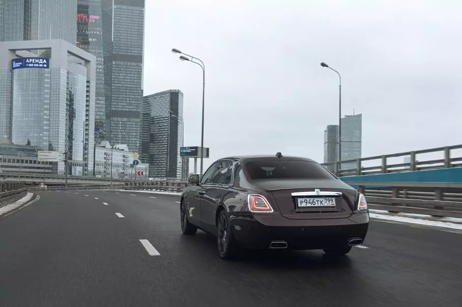 Rolls-Royce Ghost: узлёт першай прыступкі 1585_12