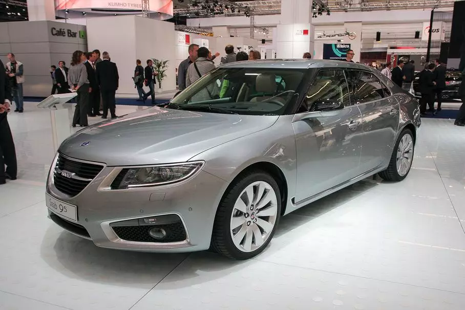 የመጨረሻውን Saab 9-5 ታሪክ 1596_11