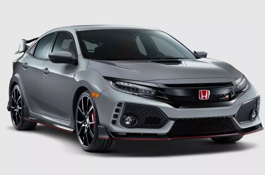 Honda javította a CIVIC R típusát. Nagy csésze tartók segítségével 16227_1