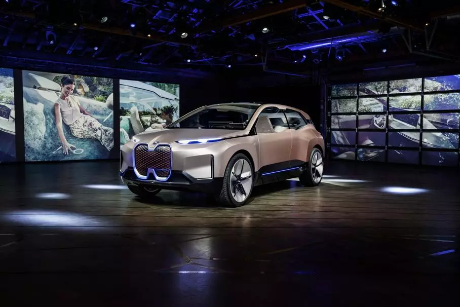 BMW Beginn des Winters intext elektrische Crossover-Tests 17053_2