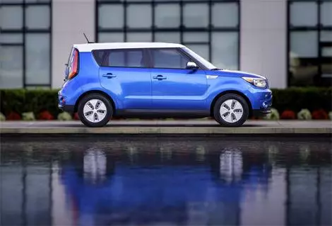 Kia Soul Croson Crossover ya zama lantarki 17531_2