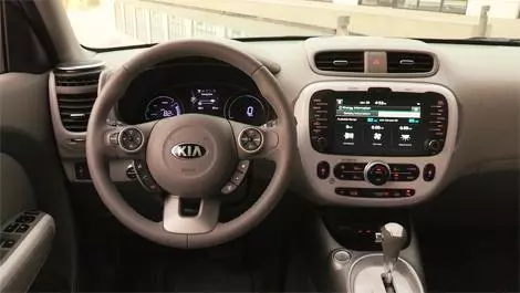 Kia Soul Crossover se ha vuelto eléctrico 17531_5