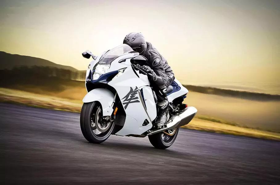 Suzuki Hayabusa. Ինչ է հիպերբայակը: 1780_22