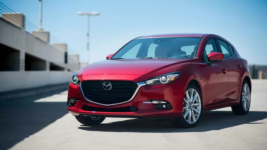 Mazda ĝisdatigis la 