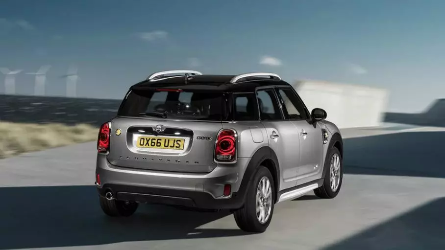 Mini Countryman har blivit en hybrid 19686_2