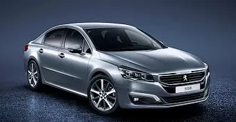 Nova Peugeot 508 Akiris LED-lumojn