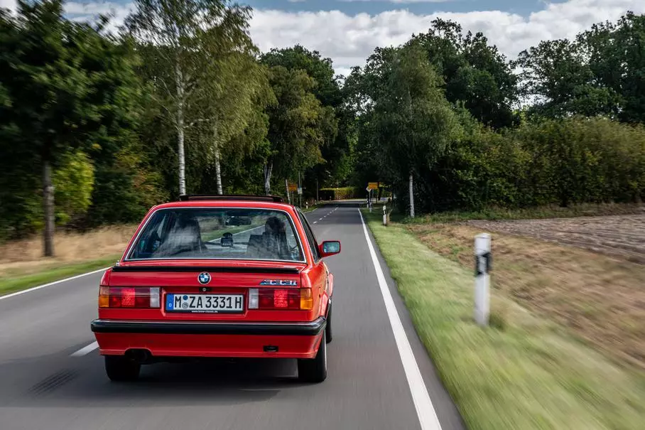 Crna zavist! Specijalni BMW za tržište Južne Afrike 2120_3