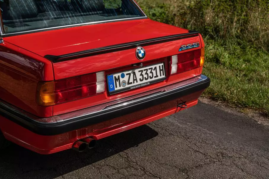 Crna zavist! Specijalni BMW za tržište Južne Afrike 2120_5