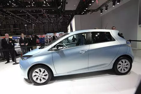 Электрокар Renault Zoe 210 шақырым зарядтамай шығады 21529_2