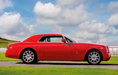 Rolls-Royce na faapaiaina se faʻapitoa 