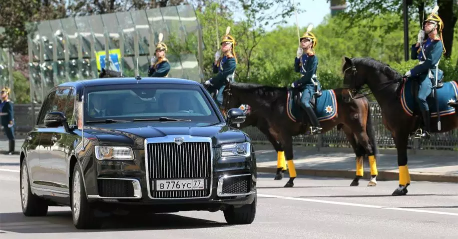 Путиннің жаңа лимузині көрсетілген