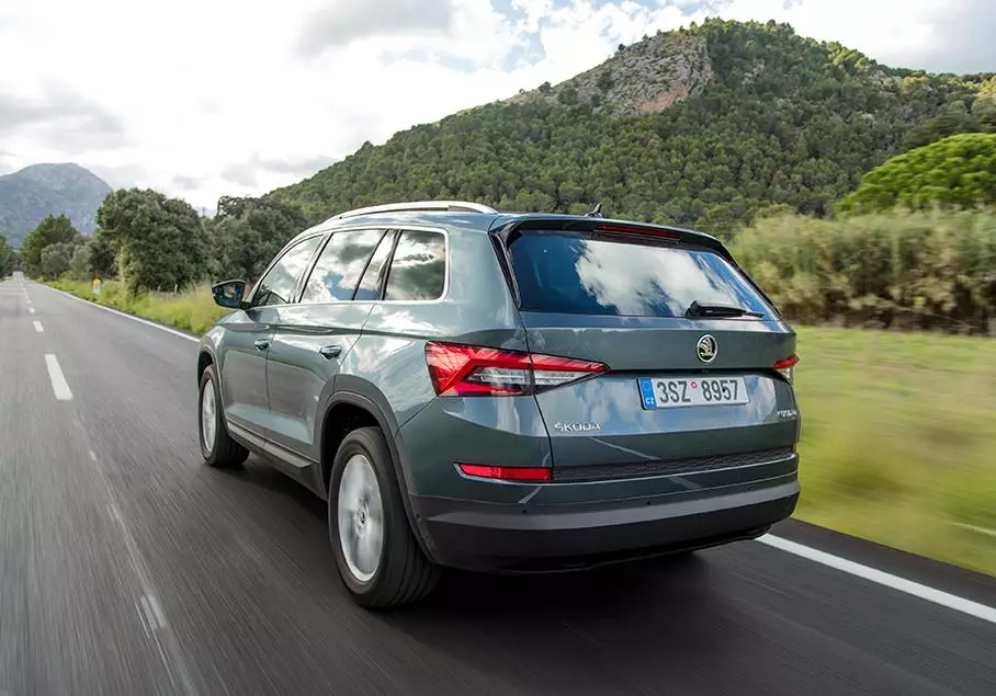 ชื่อที่ตั้งชื่อสำหรับการประชุม Skoda Kodiaq รัสเซียทุกรุ่น 22021_3