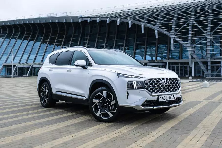 Yangilangan Hyundai Santa Fe testi, deyarli butunlay o'zgartirildi 2268_14