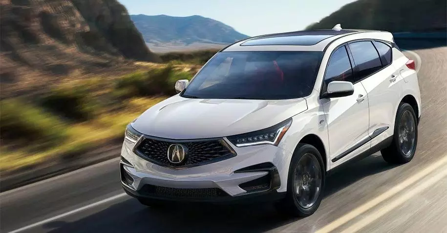 Acura RDX: Nova platformo, turbo motoro kaj 10-rapido "aŭtomata"