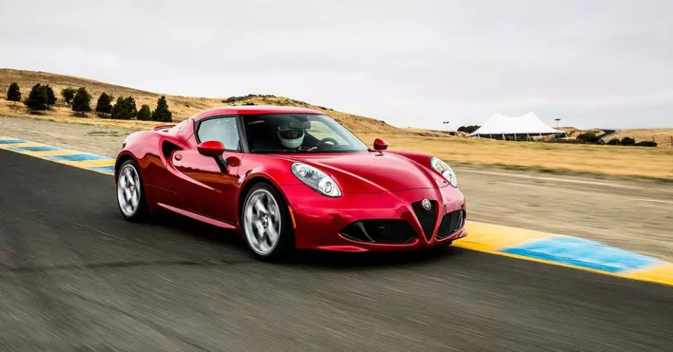 Sporter Alfa Romeo 4C 2020-ci ildə yeni kuponu əvəz edəcək