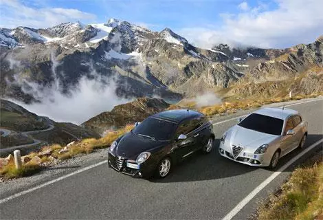 Coupe Alfa Romeo 4C irriżulta li jiswa aktar minn Porsche Cayman 2380_6