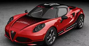 Coupe Alfa Romeo 4c yave ikaita maPace-midzi kumhanya wtcc