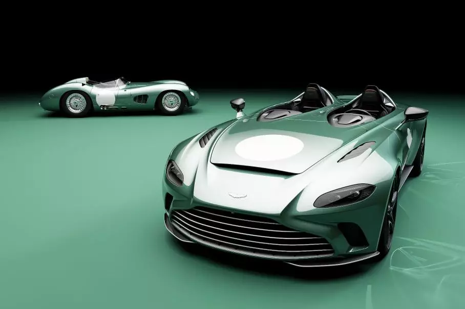 Aston bart Martin raara onwe ya nye ụgbọ ala dị afọ 65