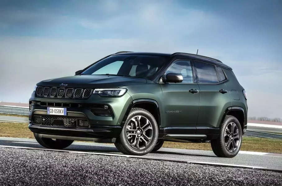 Sa Europa, na-debut na-update ang Jeep Compass 2449_1