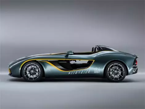 Aston Martin reclassified anivèsè Speedster 2458_4