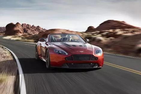 Aston Martin taryhynda iň çalt ýerini döretdi 25152_4