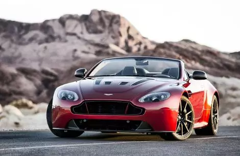 Aston Martin taryhynda iň çalt ýerini döretdi 25152_5