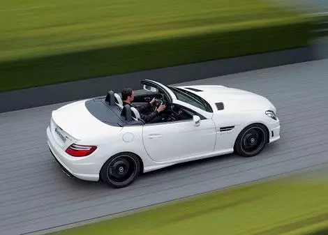 MERCEDES-BENZ introduceerde de krachtigste SLK-roadster 25348_2