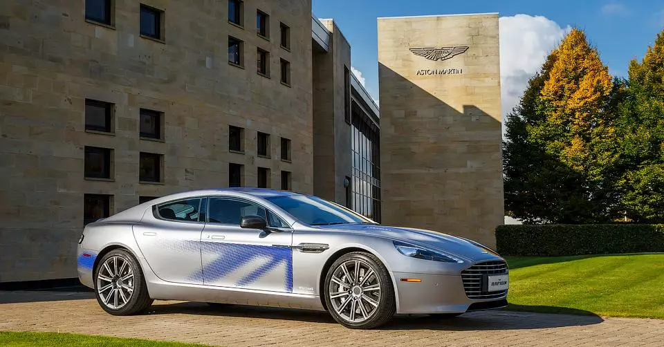 Aston Martin Rapide成為電力焦點