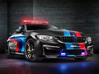 Córas Instealladh Uisce Feistithe BMW M4 25842_1