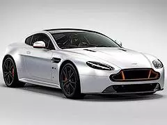 Aston Martin toegewy aan Vanquish se Britse aerobatiese groep 2596_2