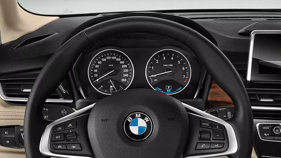 BMW ಹೈಬ್ರಿಡ್ ಕಾಂಪ್ಯಾಕ್ಟ್ ಸರಣಿ ಮಾಡಿತು 25975_5