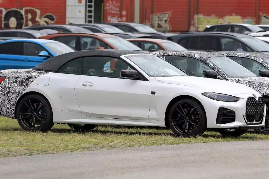 BMW 4-seriýa kaobieta kamuflaagesyz diýen ýaly görkezdi 26028_3