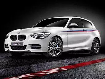 ئەڭ كۈچلۈك «پېننىي» BMW جەنۋەدە تەمىنلىنىدۇ 26368_1