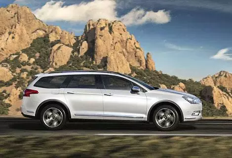 Citroen C5 «تۇرالغۇ» تاللانمىسىنى پەيدا قىلدى 27349_2