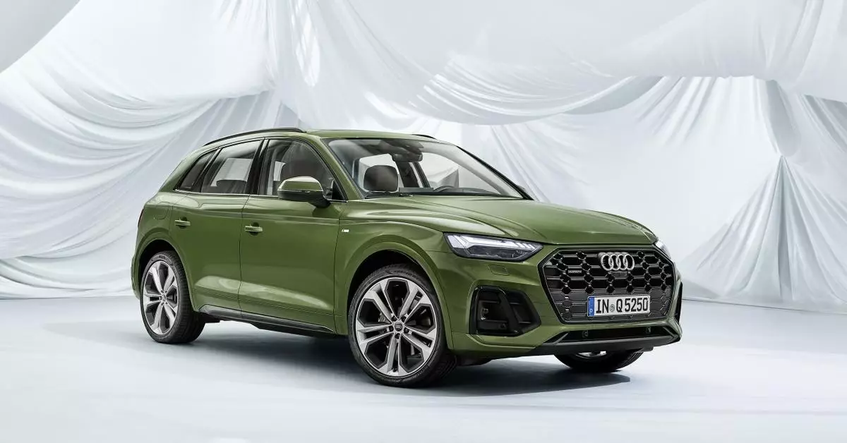 Fuair ​​Nuashonraithe Audi Q5 soilse le "sínithe solais"