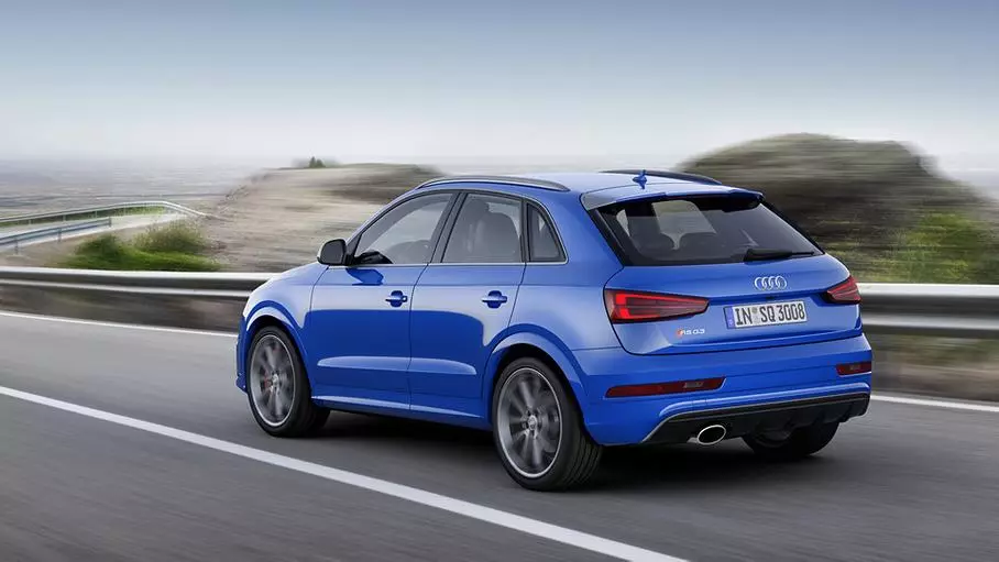 Audi «зарядталған» кроссовер Rs Q3 қуатын қосты 2828_4