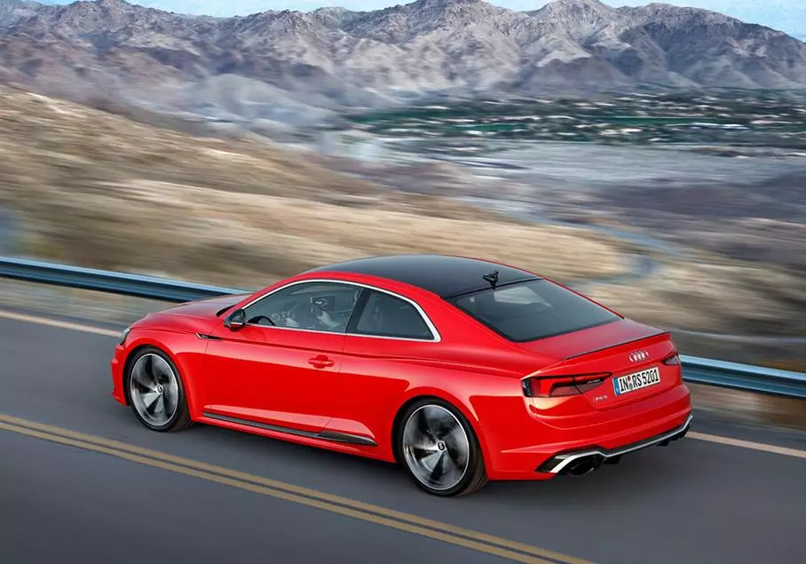 Bernama Rusia Biaya 450-kuat Coupe Audi Rs5 2850_3