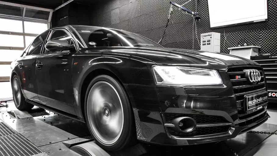 Alman tunerları 789 güçlü Sedan Audi S8 yayınladı 2919_1