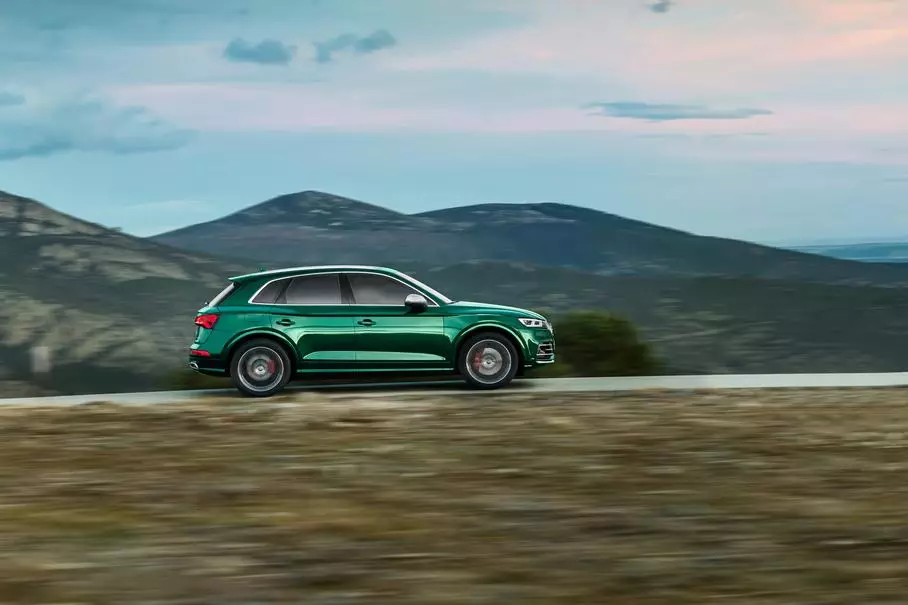 Audi ibikoresho bya SQ5 347-bikomeye bya mazutu