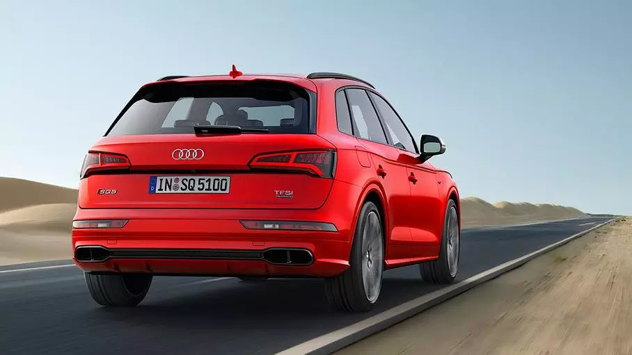 Nuwe Audi SQ5 het die motor verander en het stadiger geword 2933_2