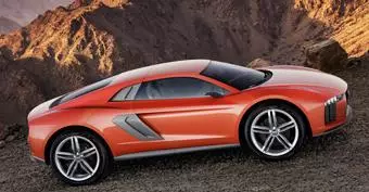 Ninu Ausi ti o ṣẹda Afọwọkọ ti SuperCar