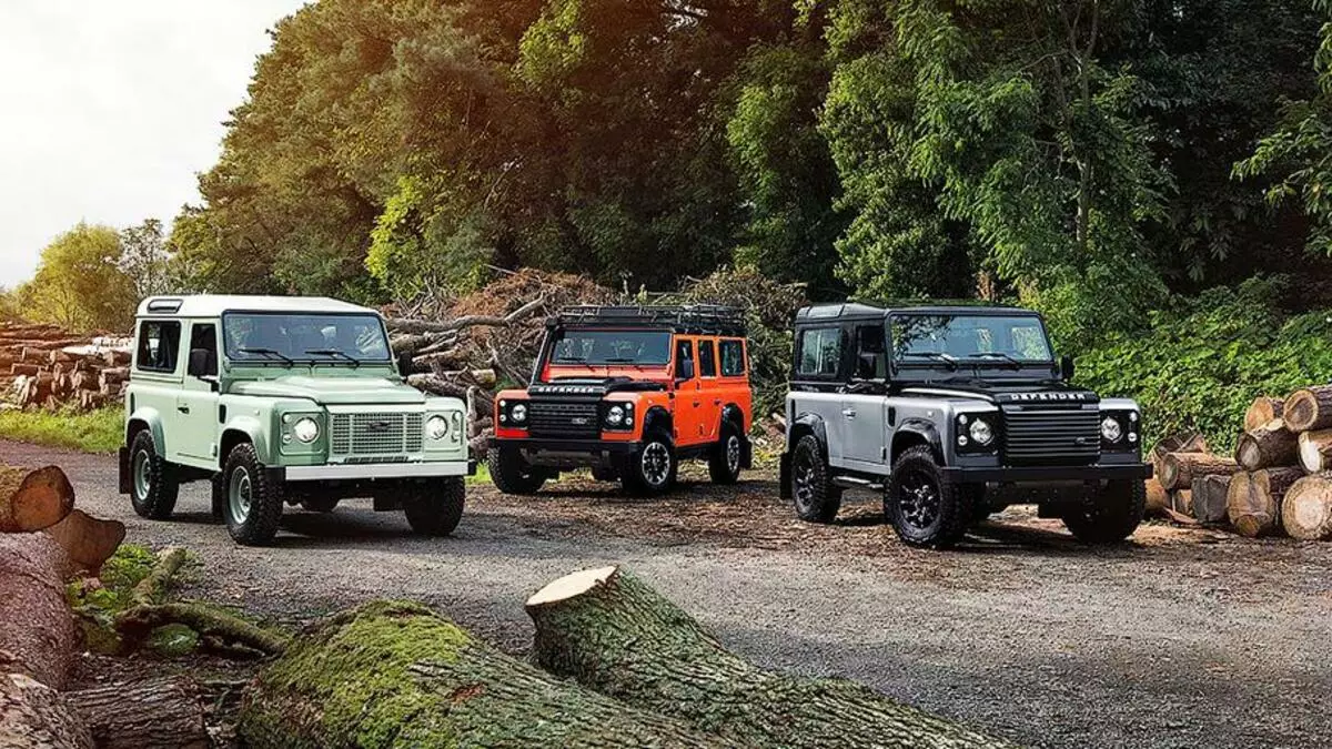 Britse miljardêr het swanger geword om Land Rover Defender te laat herleef 29878_1