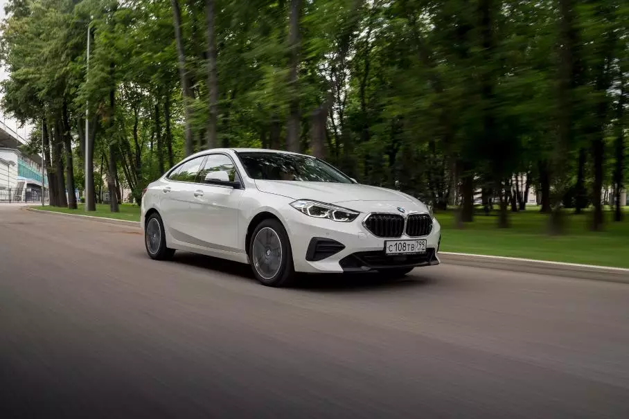 Kia Xceed vastaan ​​BMW 218i Gran Coupe 3031_4