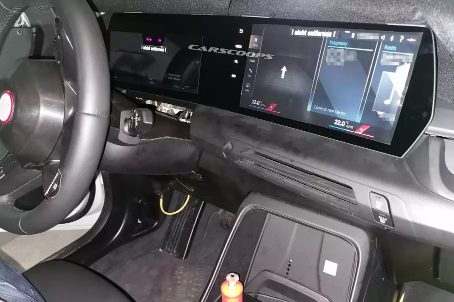 Ang mga bag-ong modelo sa BMW makakuha usa ka taas nga curved screen sa cabin