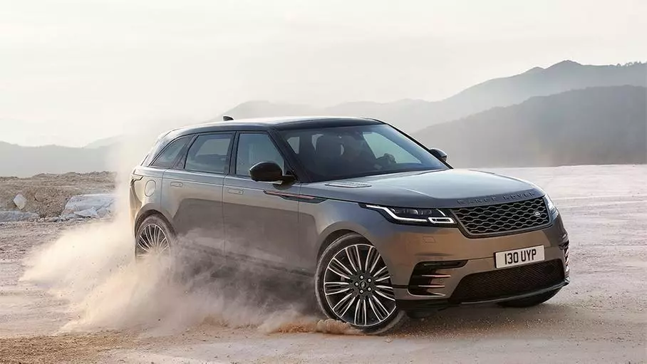 Viršutiniame diapazono ROVER VELAR versijoje buvo įvertinta daugiau nei Porsche Macan 30605_1