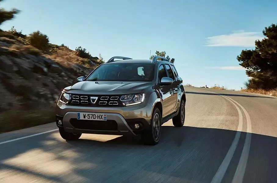 Crossover Duster nauczał jeździć na trzy cylindry i gaz 31803_2