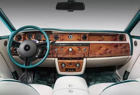 Rolls-Royce нь Арабчуудад 