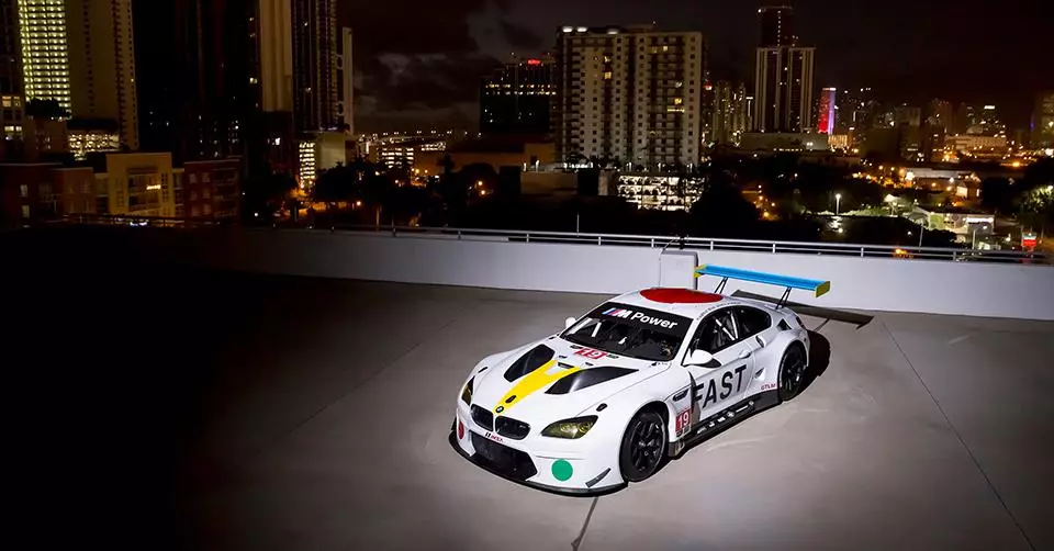 Racing BMW M6 muuttui taidetta