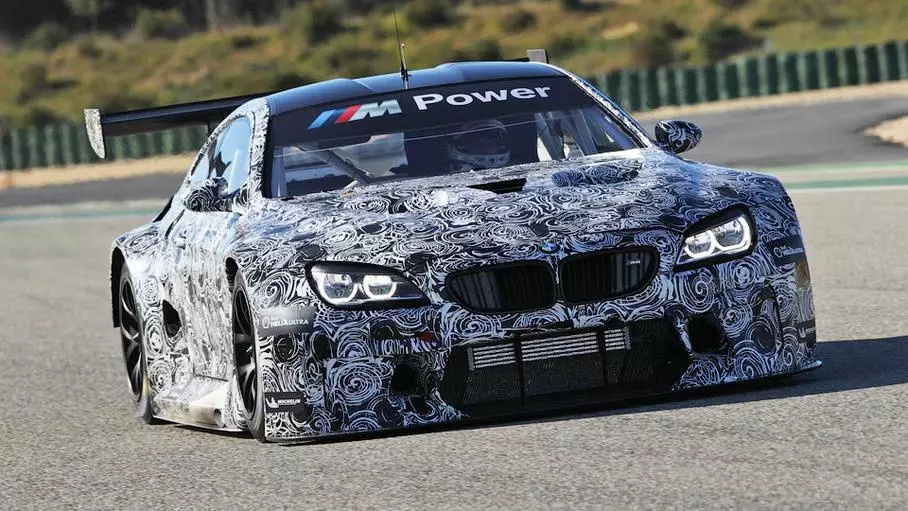 BMW bakal ngalengkepan coupe racing m6 585-kuat 3207_1