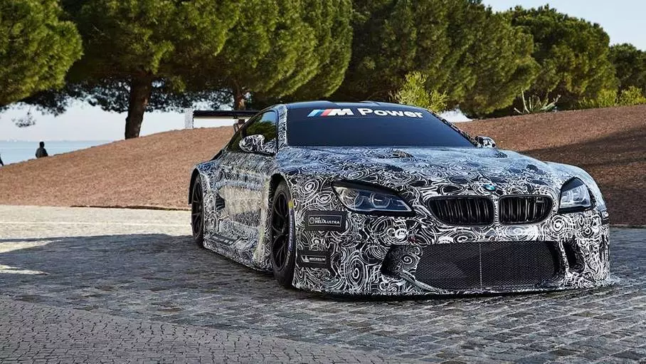 BMW bakal ngalengkepan coupe racing m6 585-kuat 3207_3